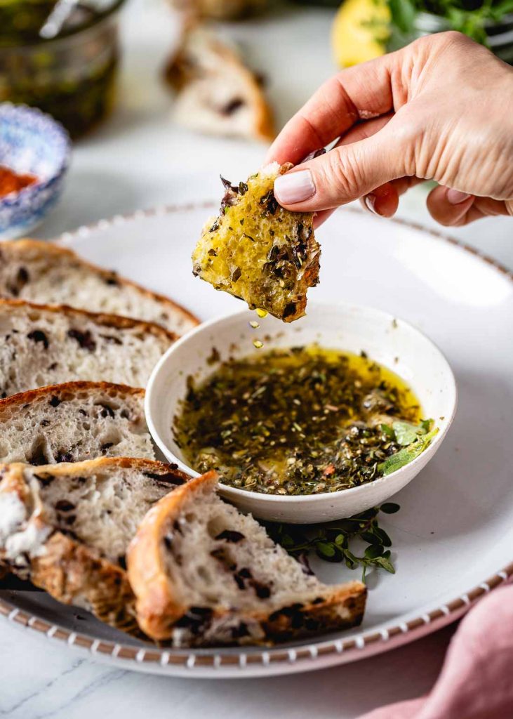 Italian Olive Oil Dipping Sauce Recipe for a Flavorful Dining
