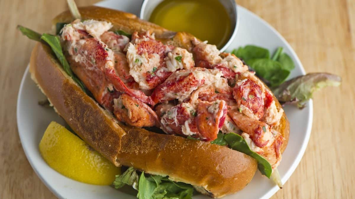 Lobster Salad Roll Recipe: A Mouthwatering Delicacy